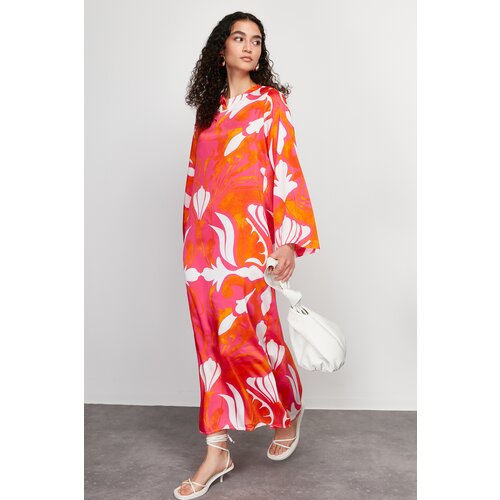 Trendyol Red Satin Surface Ethnic Patterned Evening Dress | ePonuda.com
