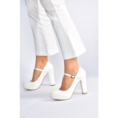 Fox Shoes women's white platform heeled evening shoes | ePonuda.com